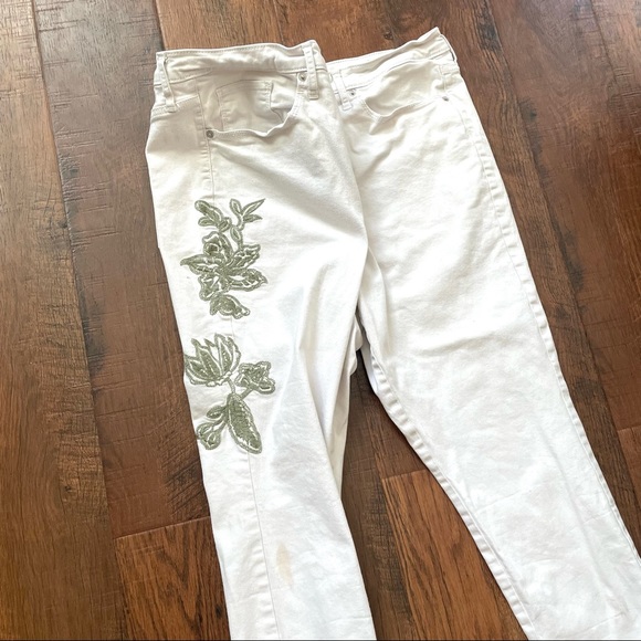 Universal Thread | Jeans | Universal Thread High Rise Skinny Crop White ...